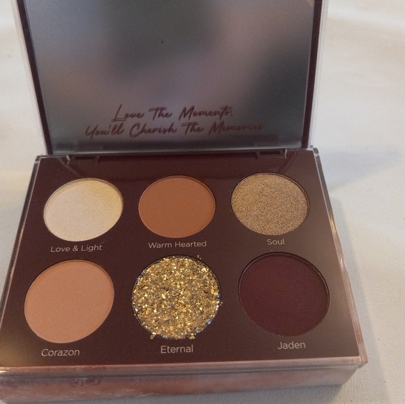 Dominique Cosmetics | Makeup | Dominique Unconditional Palette | Poshmark